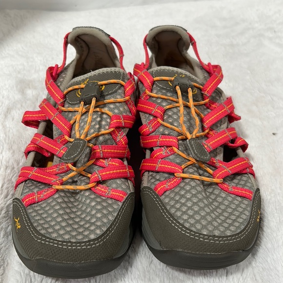 Chaco | Shoes | Chaco Outcross Evo Hikingwater Shoe Pinkorangegray Size ...